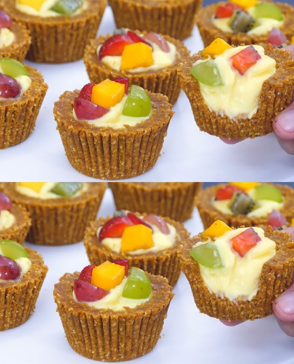 No-Bake Custard Cream Dessert With Biscuits And Fruit Topping